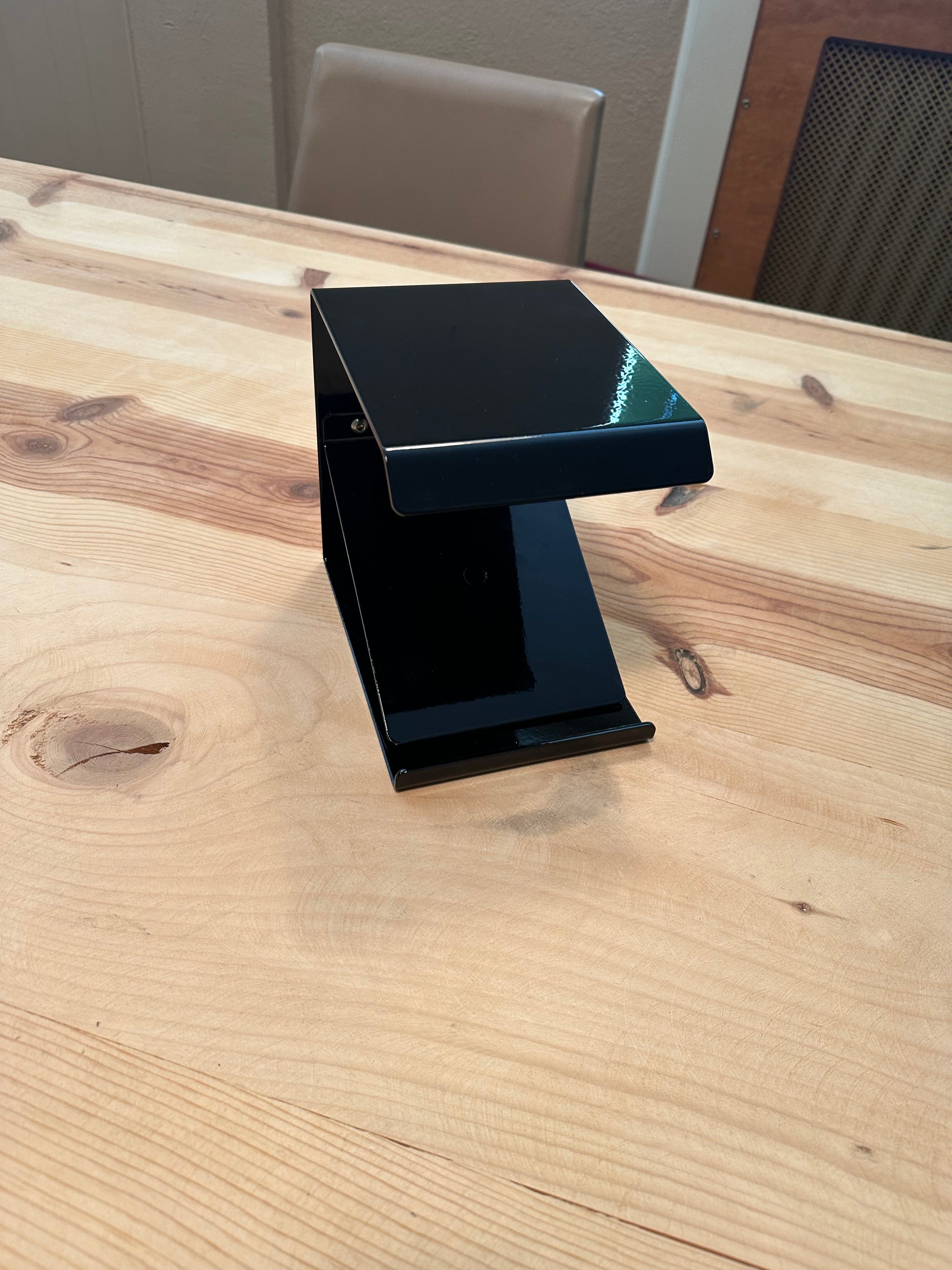 1-Tiered RC Car Pit Stand | The Factory RC Raceway